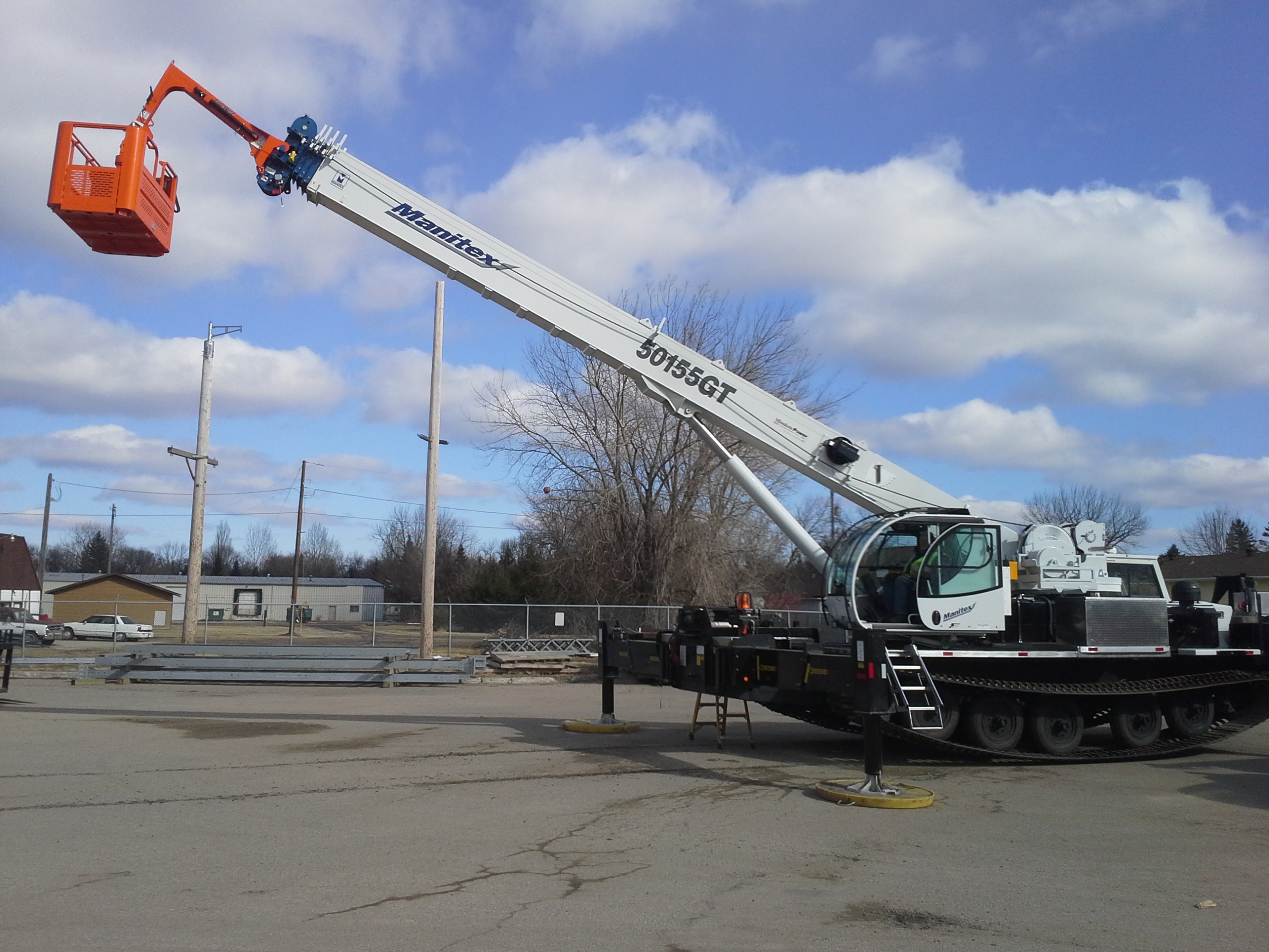 Rotating Man Basket - LiftWise